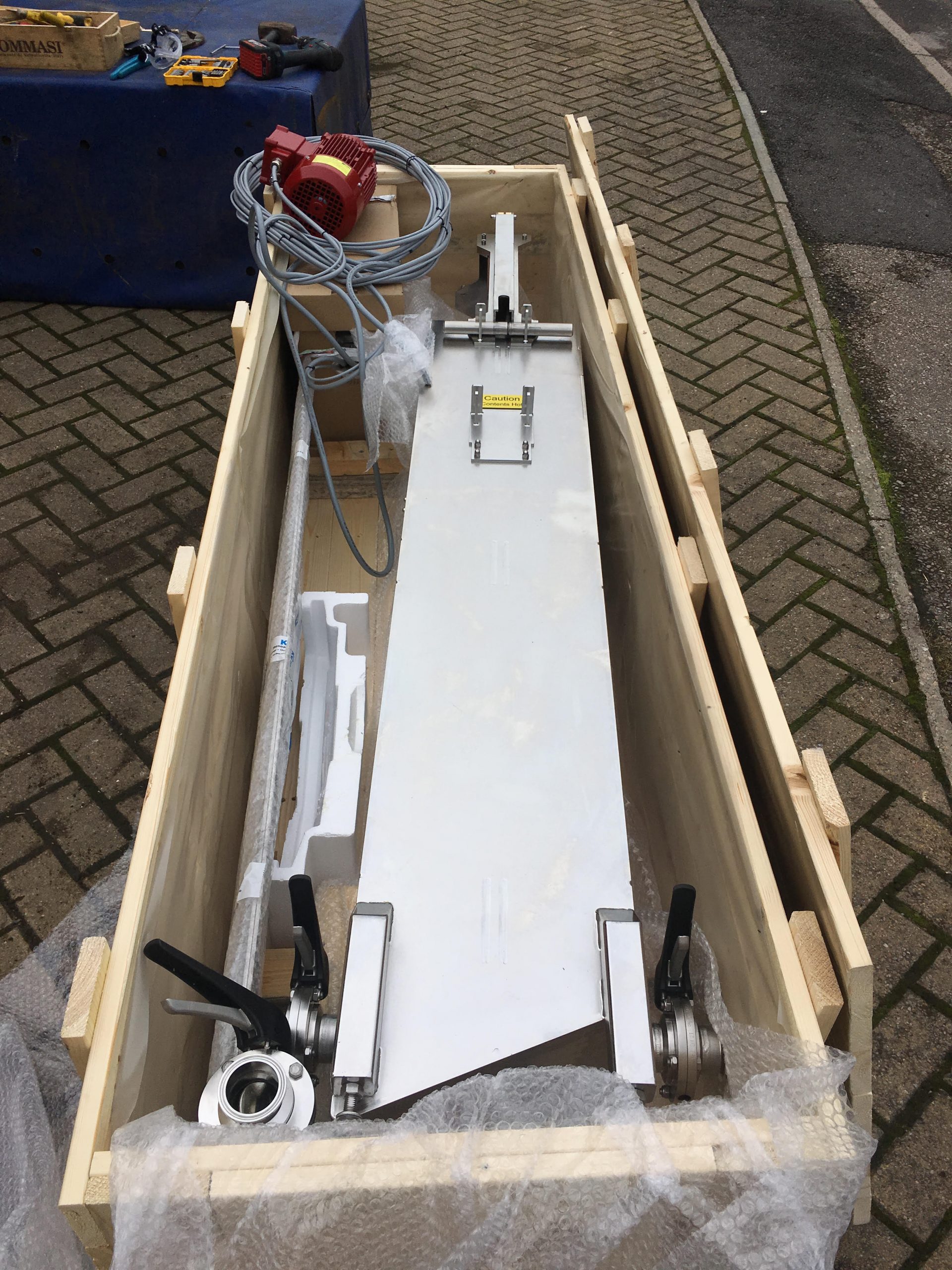 24th of July 2019 - Thompson Bros at Dornoch Distillery